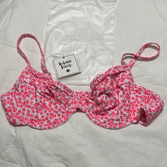 Kulani Kinis | Swim | Kulani Kinis Pink And White Floral Bikini Top 2x ...